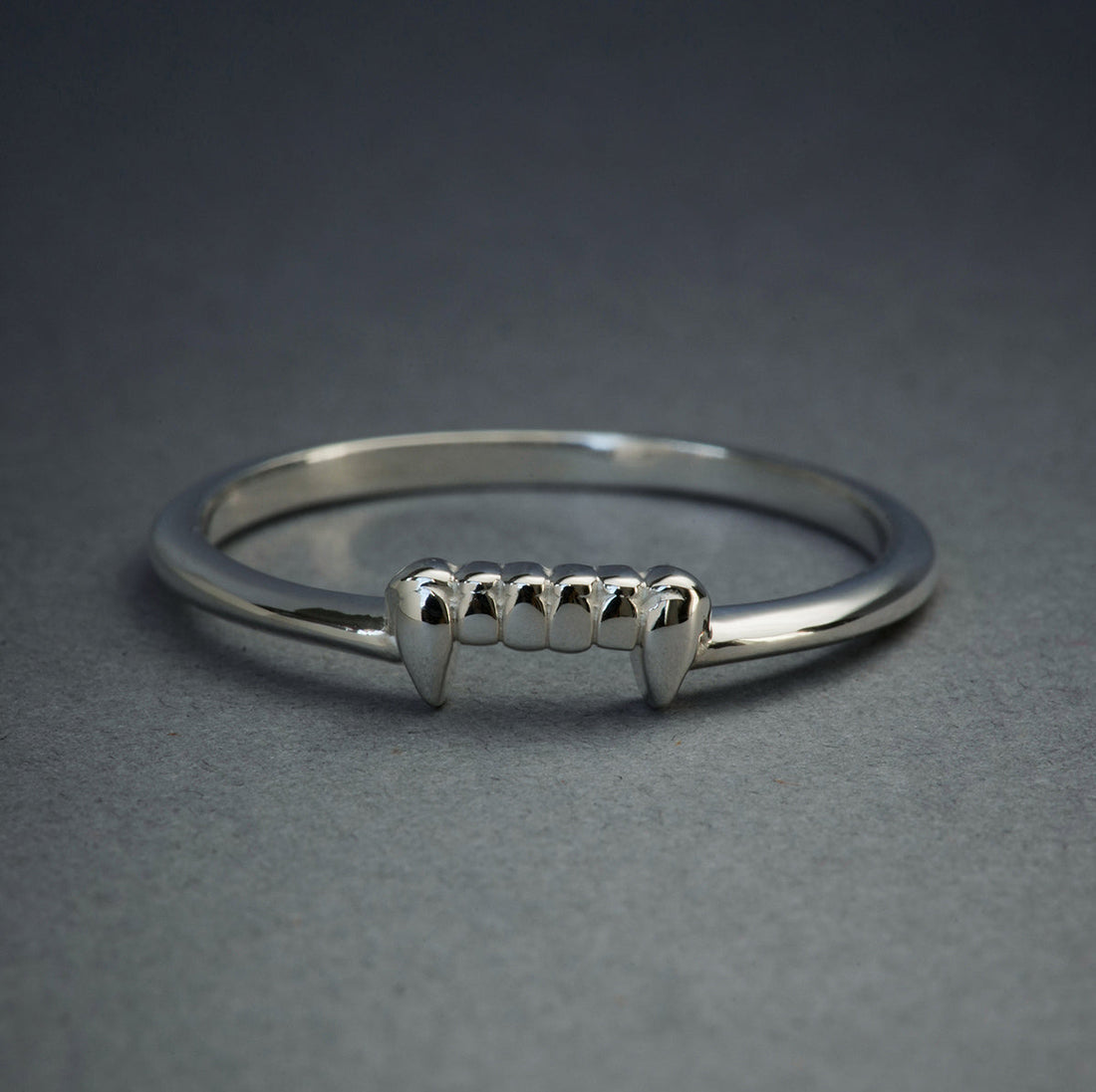 Silver Fang Ring – Leviticus Jewelry